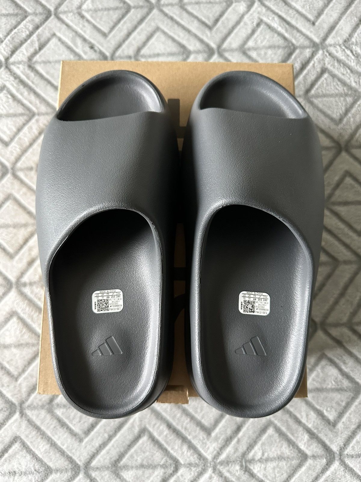 Adidas × Kanye West YZY SLIDE SLATE GREY | Grailed