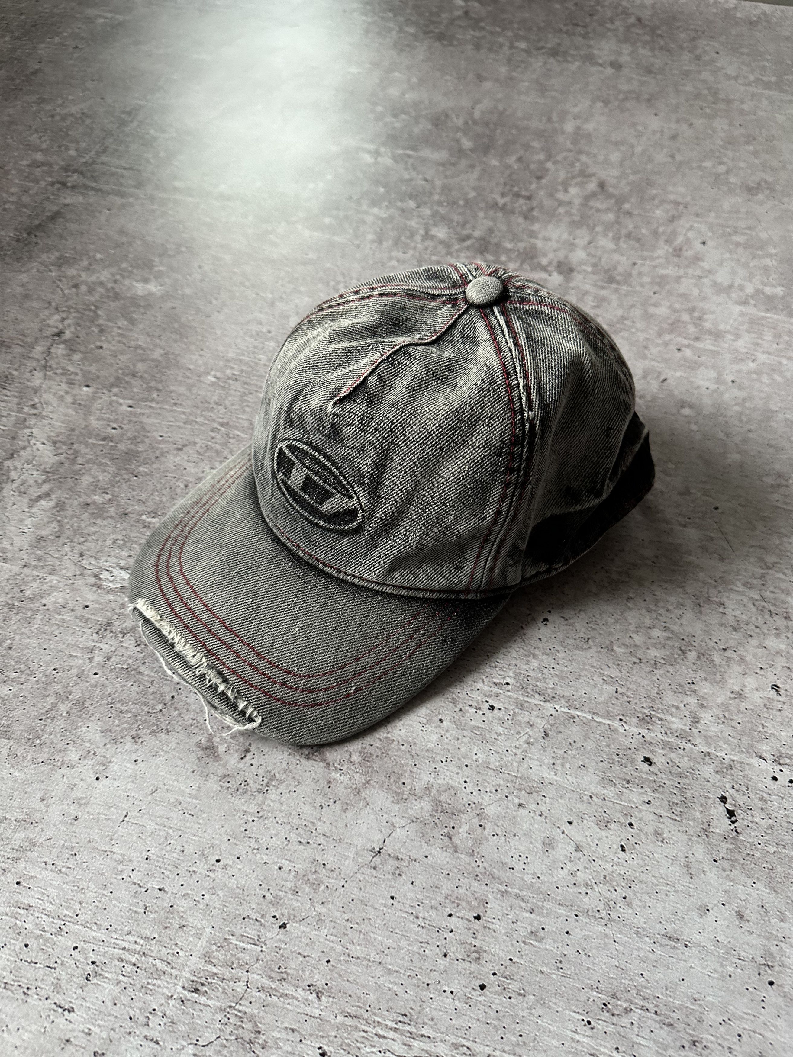 20471120 × Diesel × Streetwear Diesel D Logo Distressed Washed Style ...