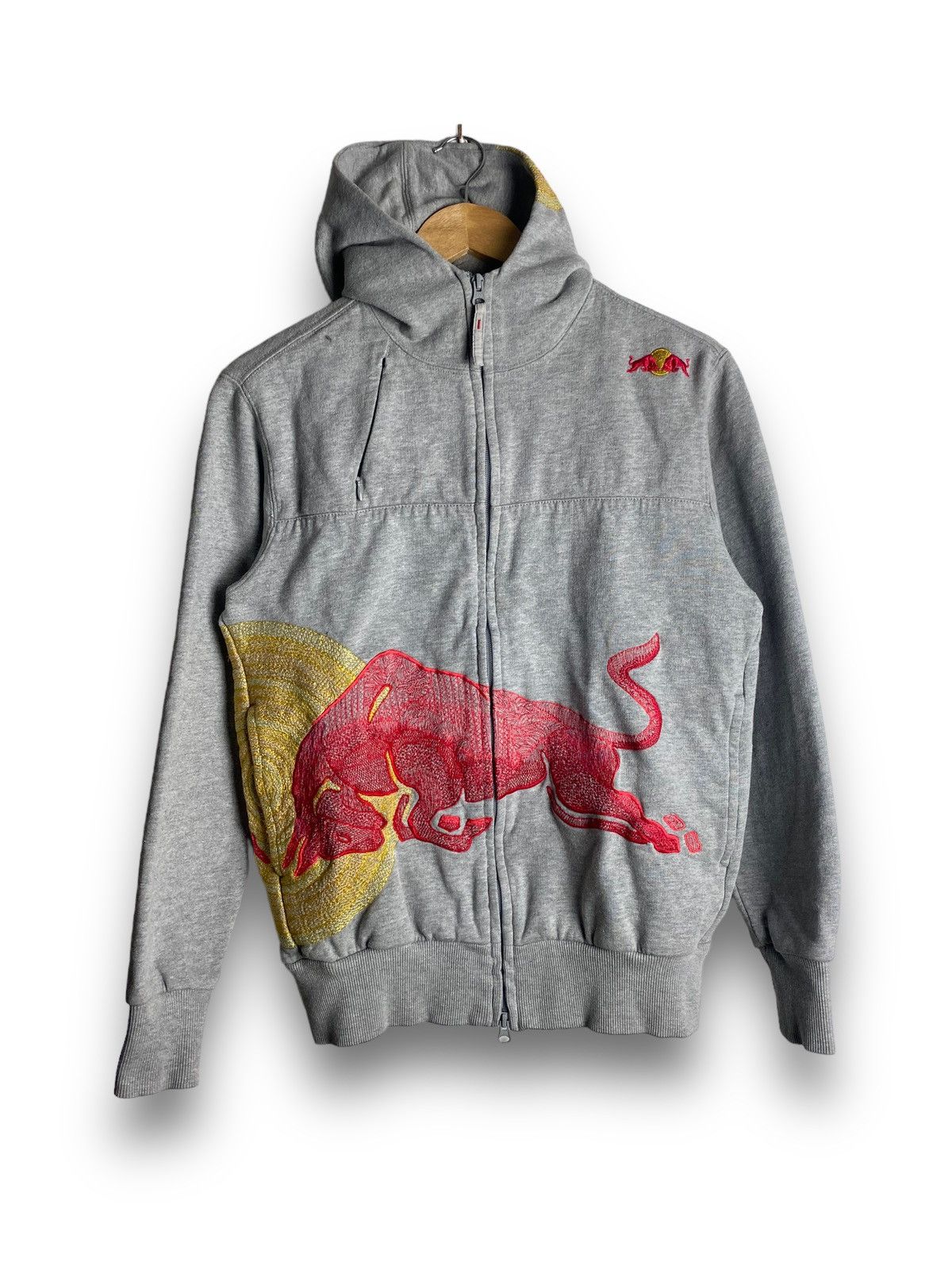Red Bull × Vintage Vintage Red Bull Big Embroidered Logo Racing Hoodie ...
