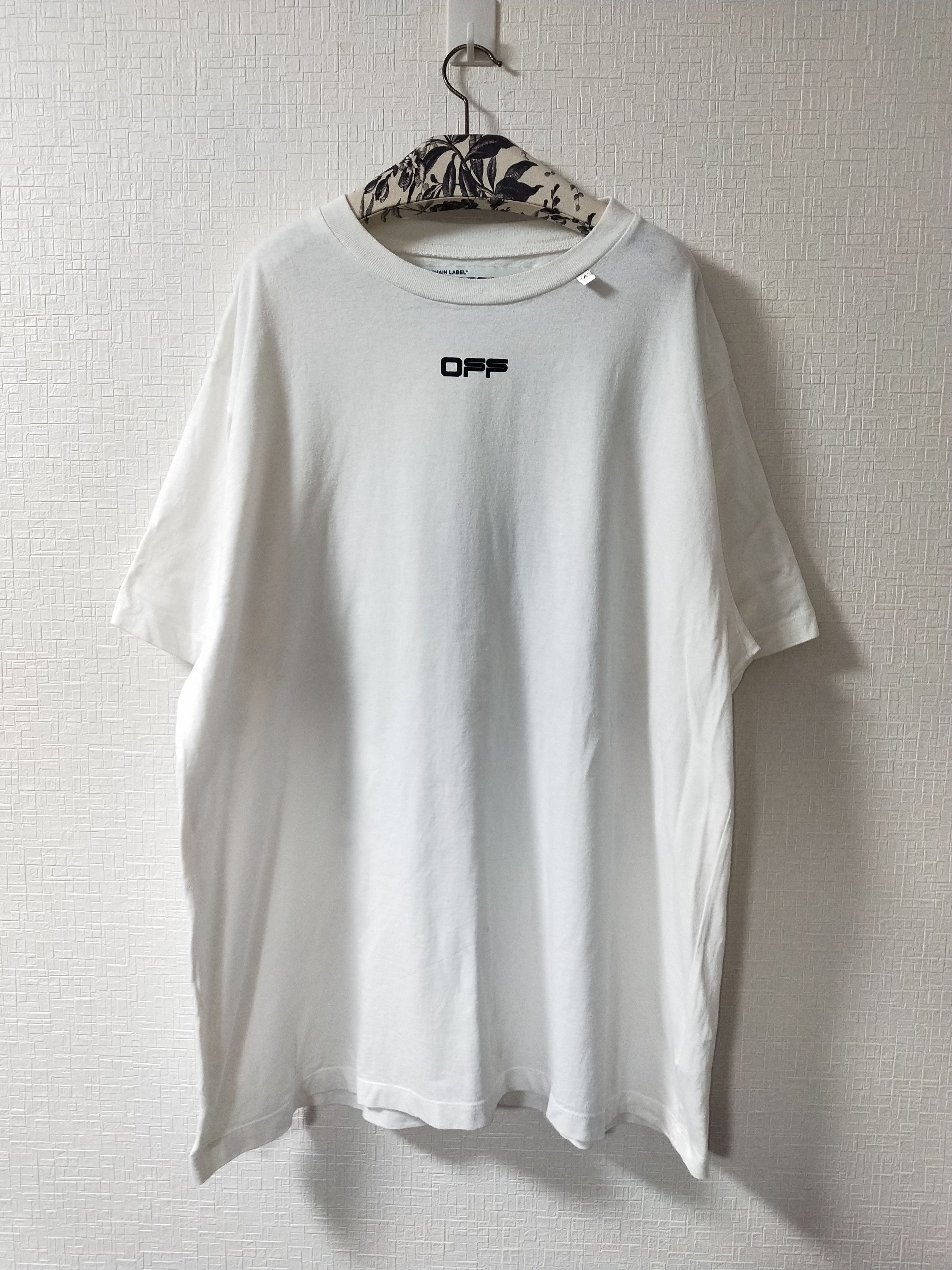 Off-White Square Caravaggio Tee | Grailed