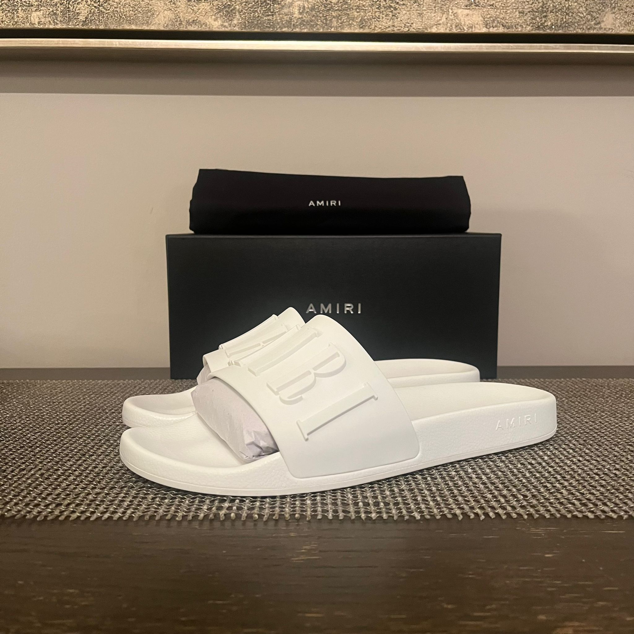 Amiri Logo Pool Slides in White | Grailed