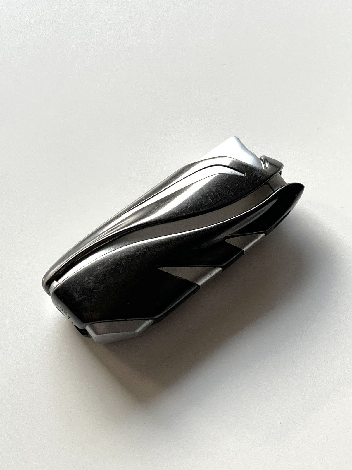 Vintage Y2K FUTURISTIC MARLBORO METAL PUNK LIGHTER CHROME HEARTS | Grailed