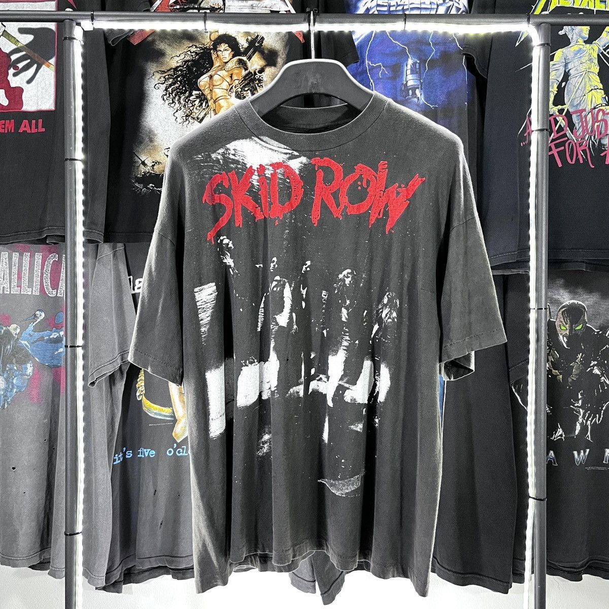 Band Tees × Vintage SKID ROW MAKIN’ A MESS OF THE U.S. 1990 | Grailed
