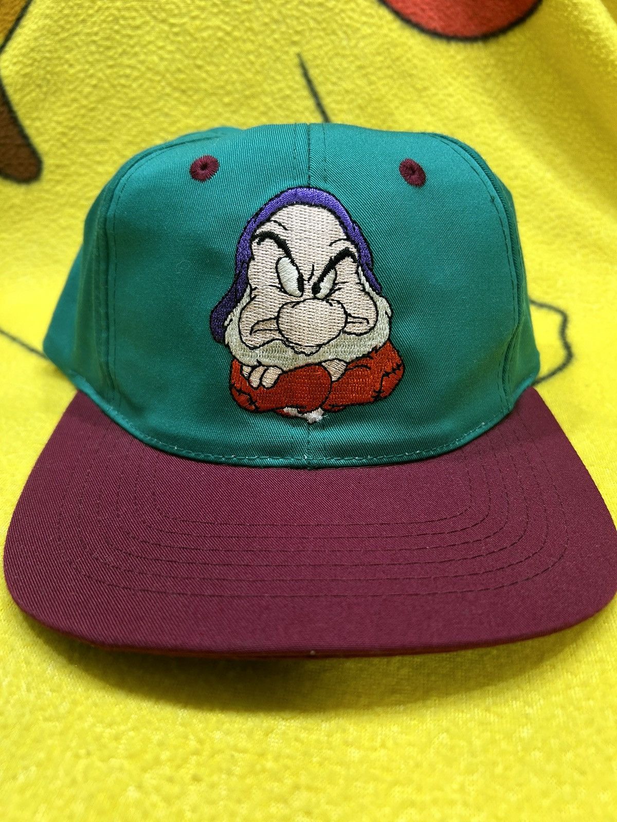Disney × Vintage Kids Vintage 90’s Disney Snow White Grumpy Snapback ...
