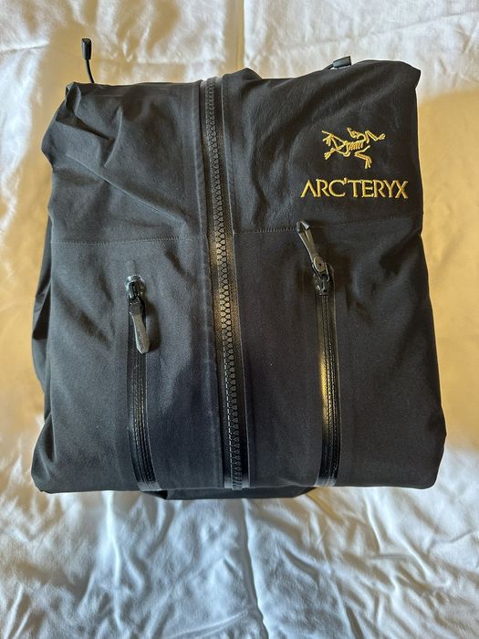 Arc'Teryx Arc’teryx Alpha SV 24K Black - Men’s Medium | Grailed