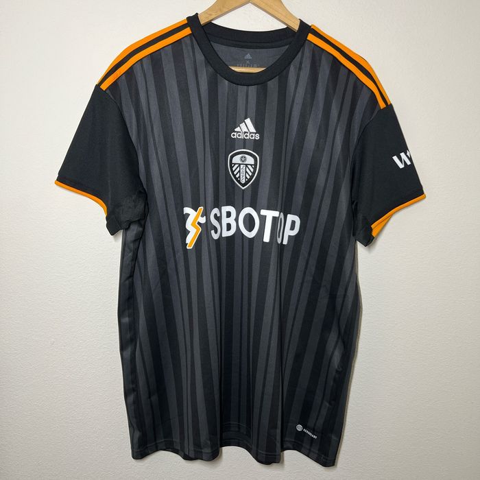 Adidas Leeds United 2022-2023 Third Full Kit | Grailed