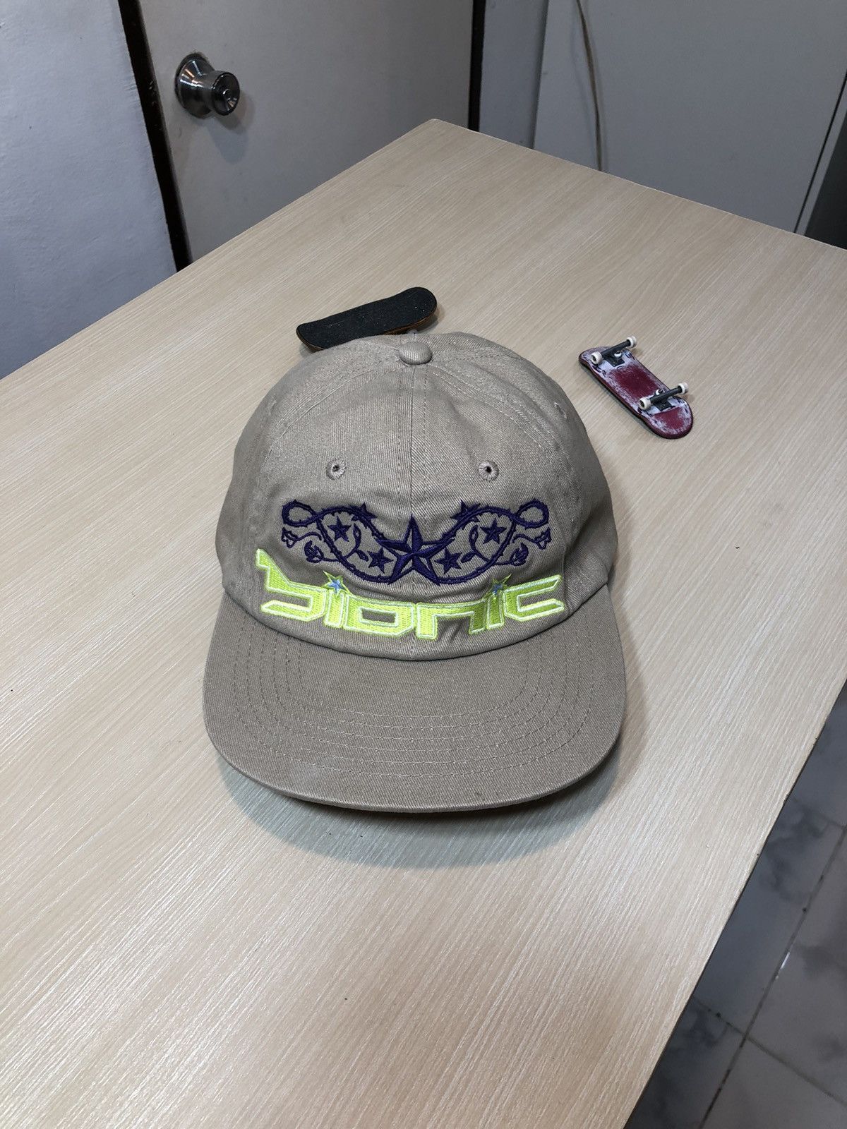 Heaven by Marc Jacobs × Marc Jacobs Heaven by Marc Jacobs Bionic Cap ...