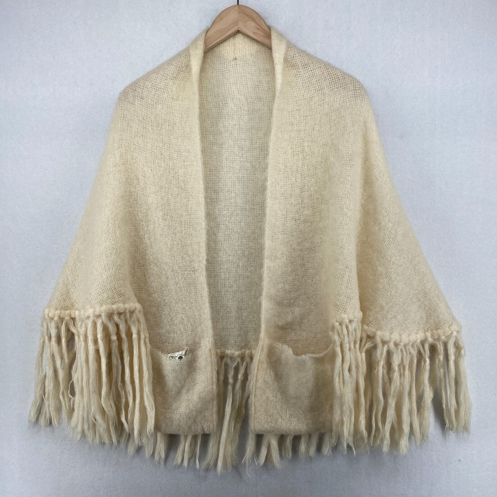 Vintage DONEGAL DESIGN Shawl Wrap Mohair Wool Fringed Hand Knit Off ...