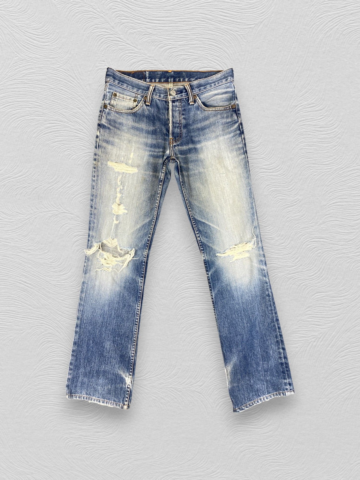 Distressed Denim × Hype × Streetwear Vintage Levis 577 Faded Small ...