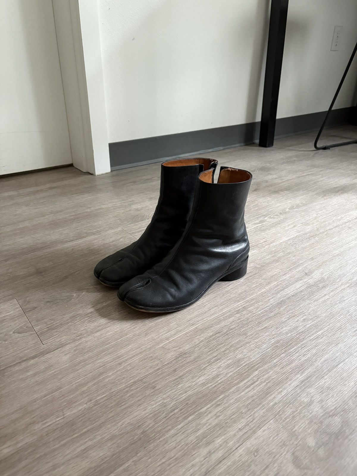 Custom × Maison Margiela Woodchuck Sato Calf Leather Tabi Boots | Grailed