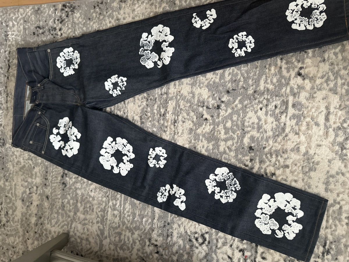 DENIM TEARS Denim Tears x Levi's Cotton Wreath-print "Selvedge" jeans ...
