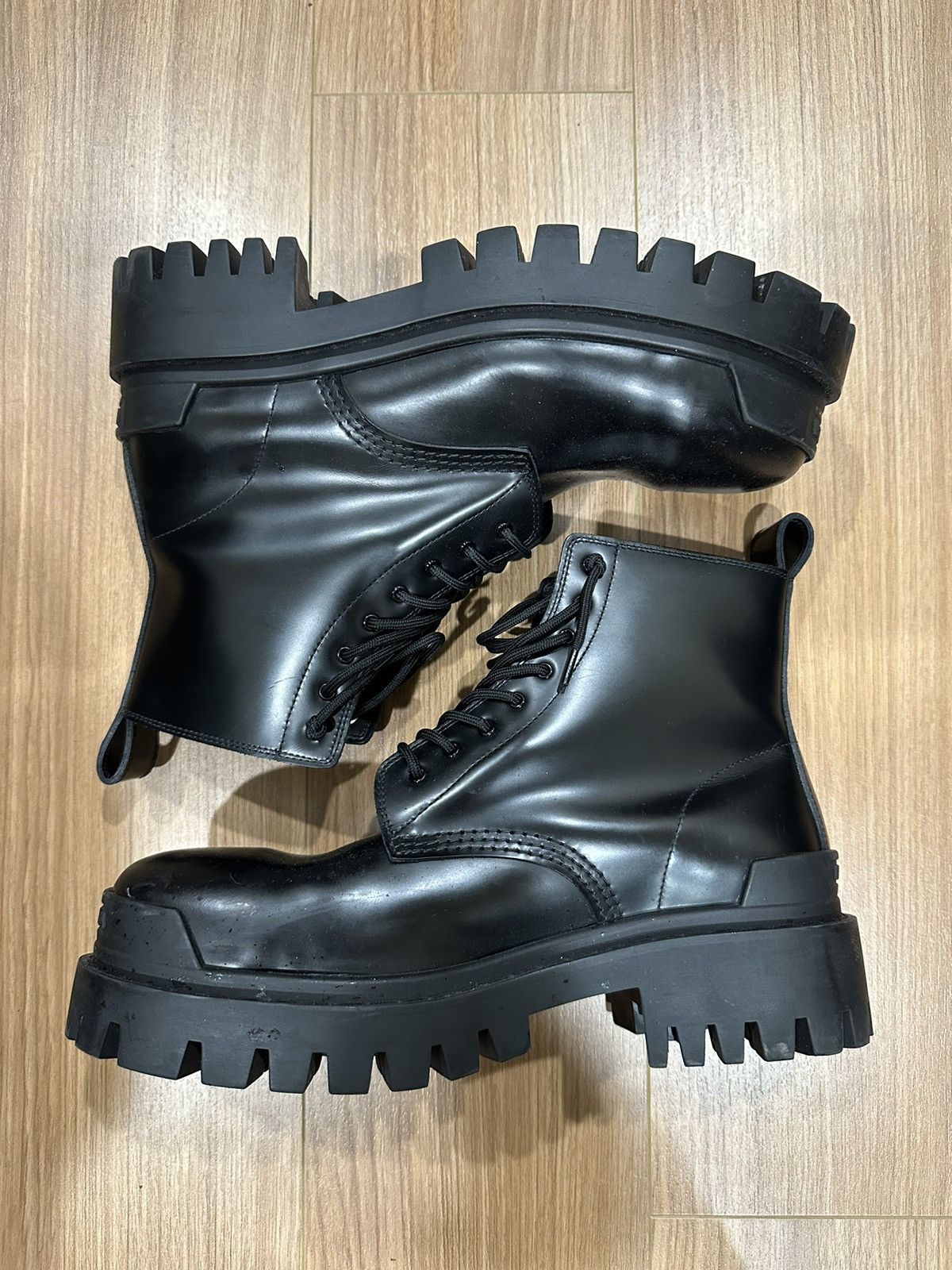 Balenciaga Balenciaga Strike Boots Leather | Grailed