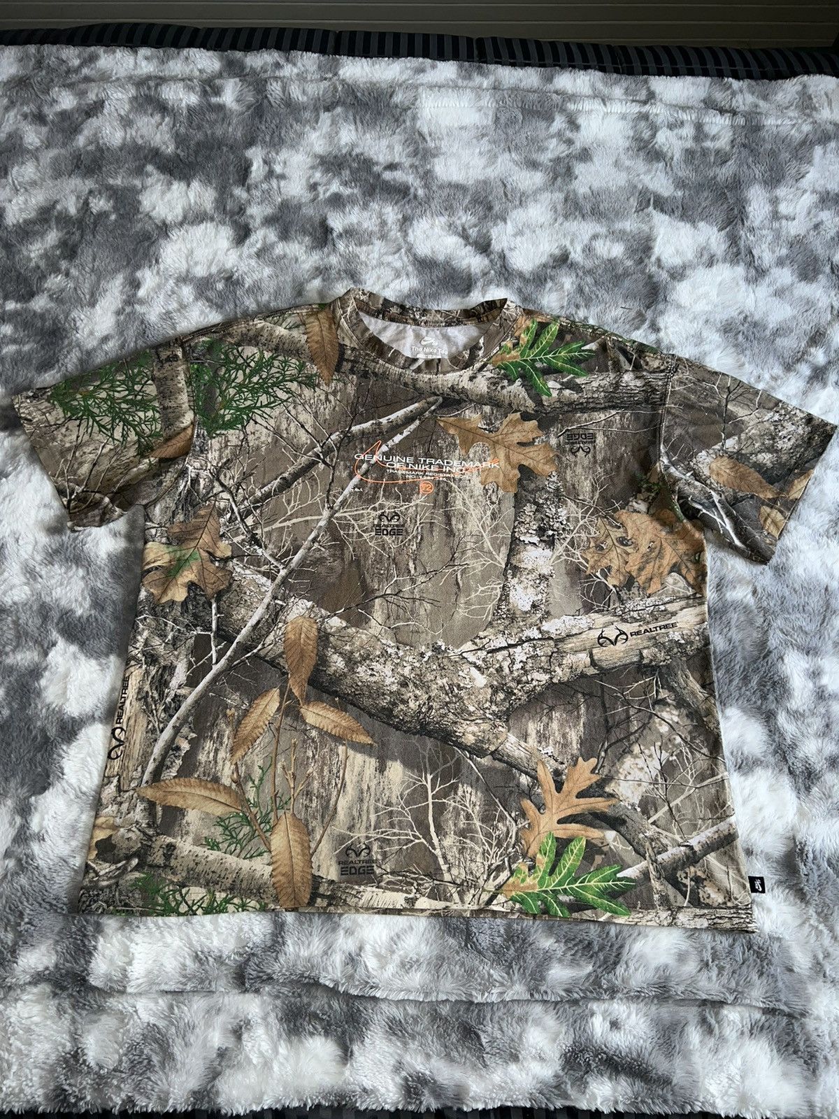 Nike Nike SB Realtree Tee Large | Grailed