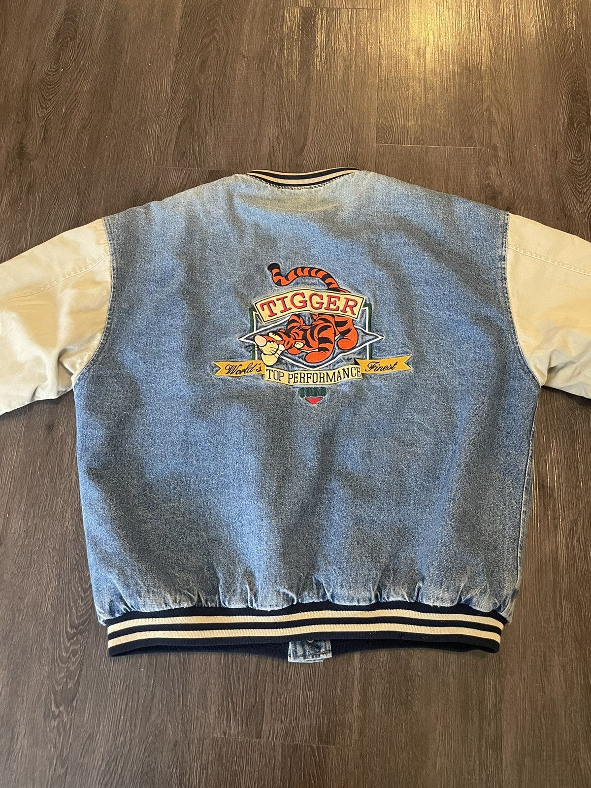 Disney × Streetwear × Vintage Vintage Winnie the Pooh tigger denim ...