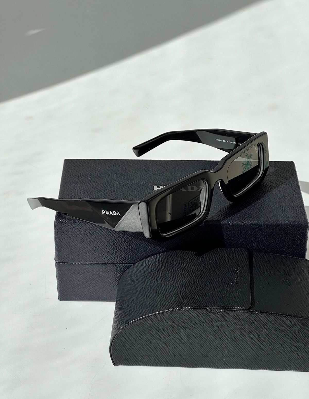 Prada × Streetwear × Vintage PRADA 2023 Logo Slim Sunglasses SPR06Y ...