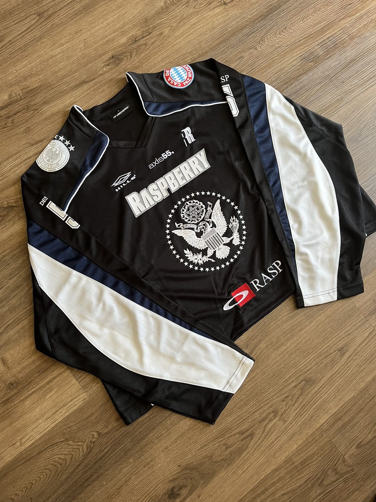 Vintage The GV Gallery Raspberry Hills Infinity Jersey Large | Grailed