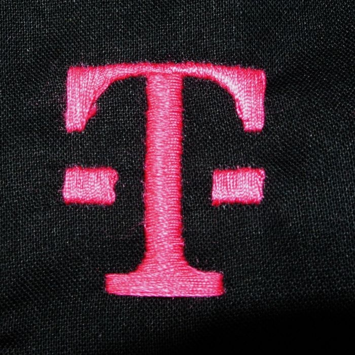 Gildan T-MOBILE Employee Uniform Black Sweatshirt | Grailed