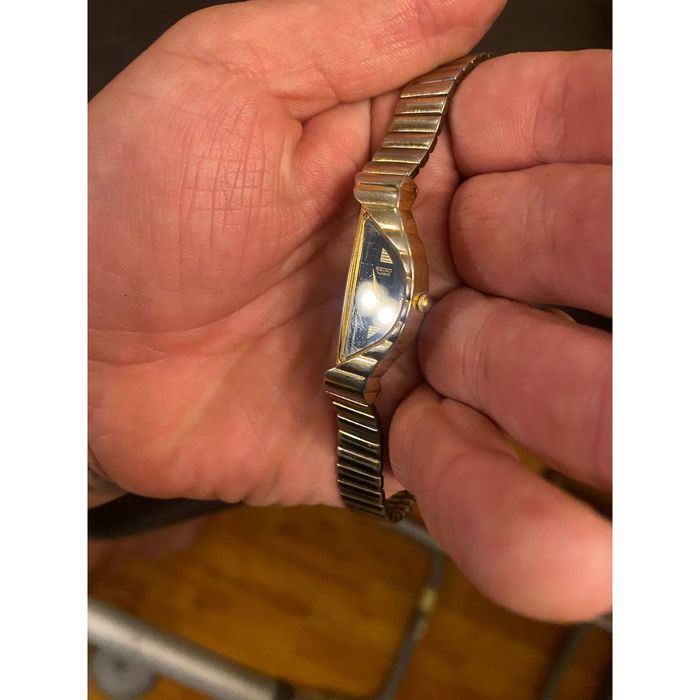 Seiko Vintage Half Moon Seiko 1F20-5059 Gold Tone Women’s Watch! | Grailed