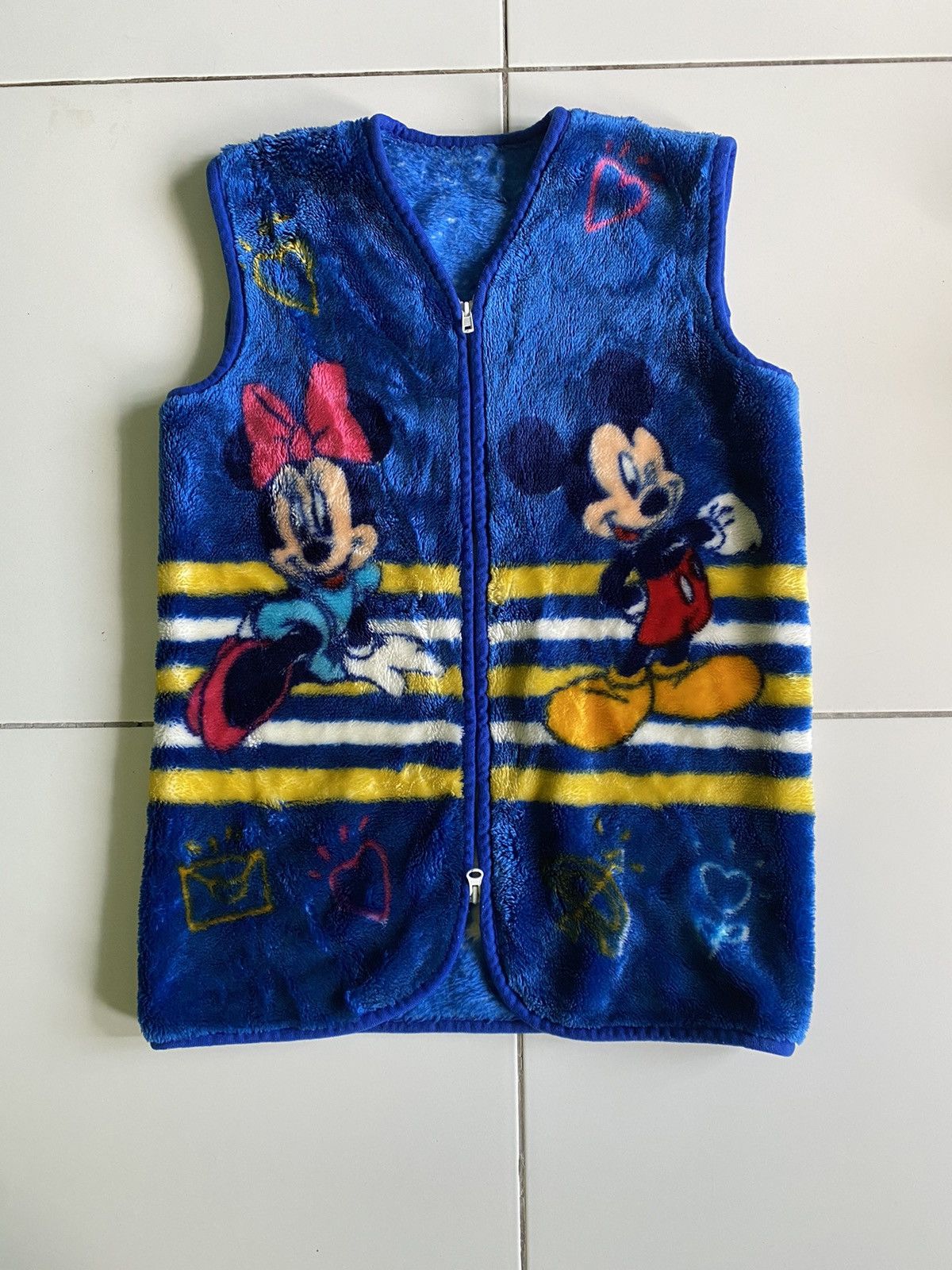 Mickey Mouse Disneyland fleece Vest Mickey Mouse | Grailed