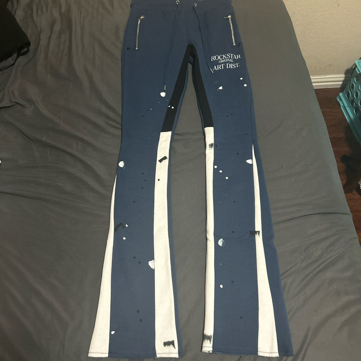 Rockstar Games × Streetwear Blue and white Rockstar original stacked ...