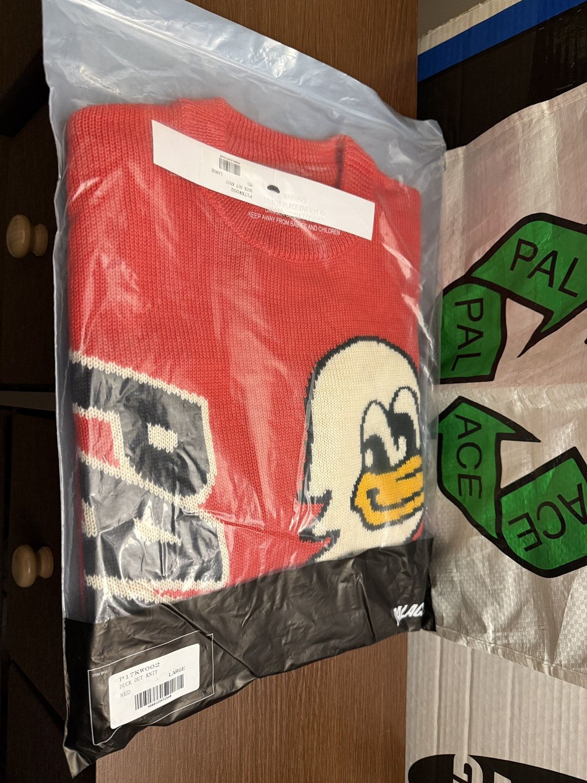 Palace Duck Palace Knit Red | Grailed
