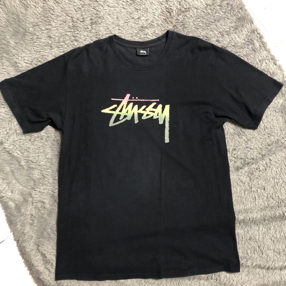 Vintage STUSSY FONT LOGO RASTA TEE | Grailed