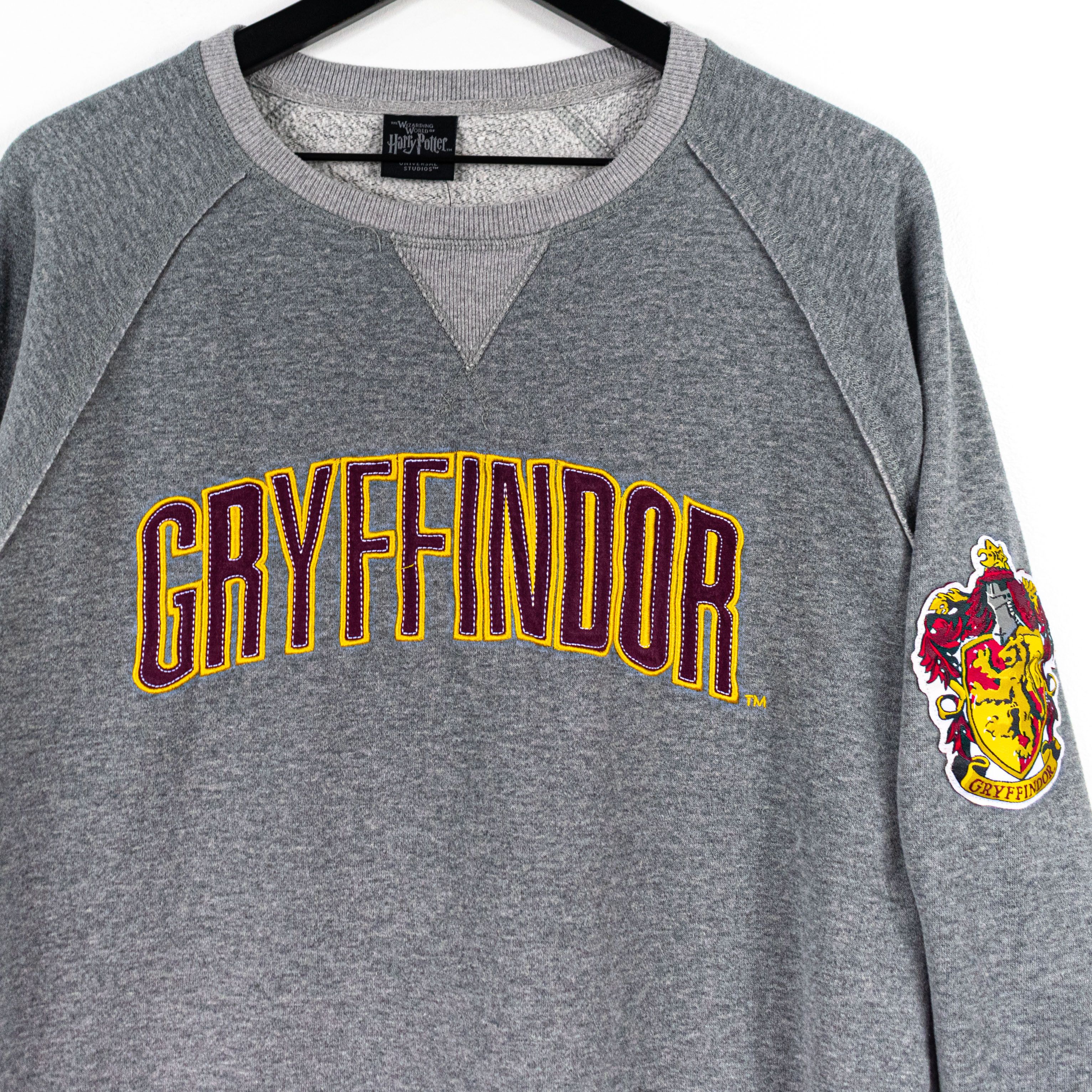 Vintage Universal Studios Harry Potter Gryffindor Sweatshirt | Grailed