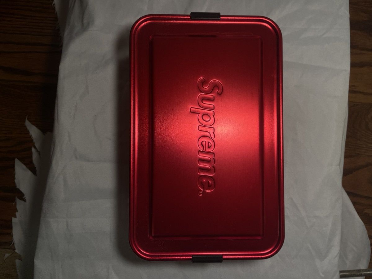 Supreme SUPREME LARGE STORAGE BOX | Grailed