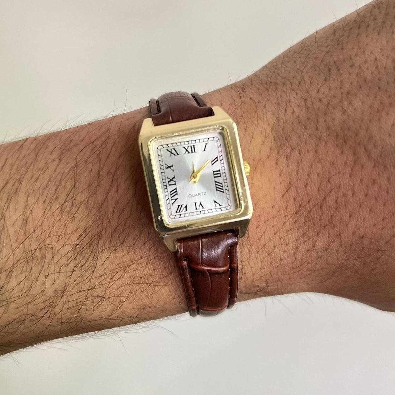 Vintage 2000s vintage style cute square brown leather luxury watch ...