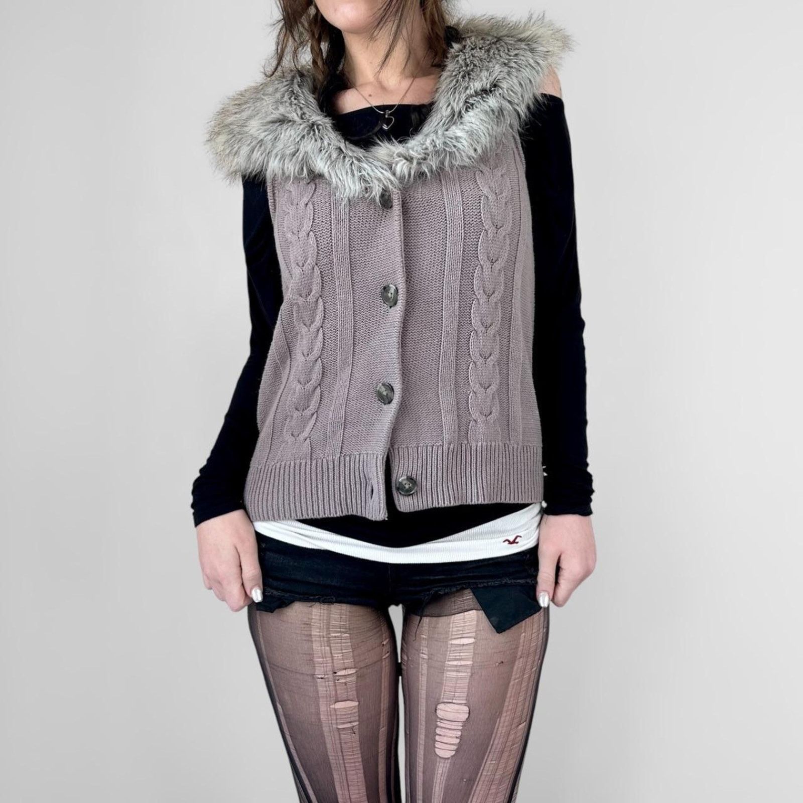 Ann Taylor gray boho gyaru knit faux fur vest | Grailed