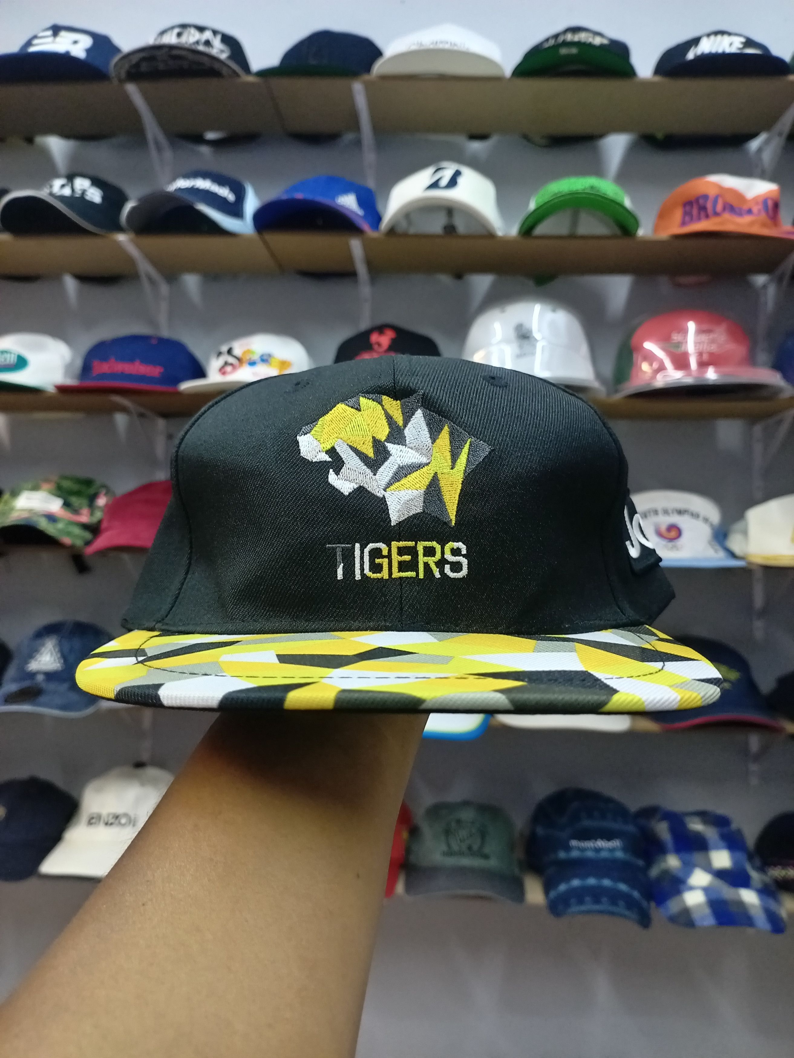 Japanese Brand HANSHIN TIGER | Grailed