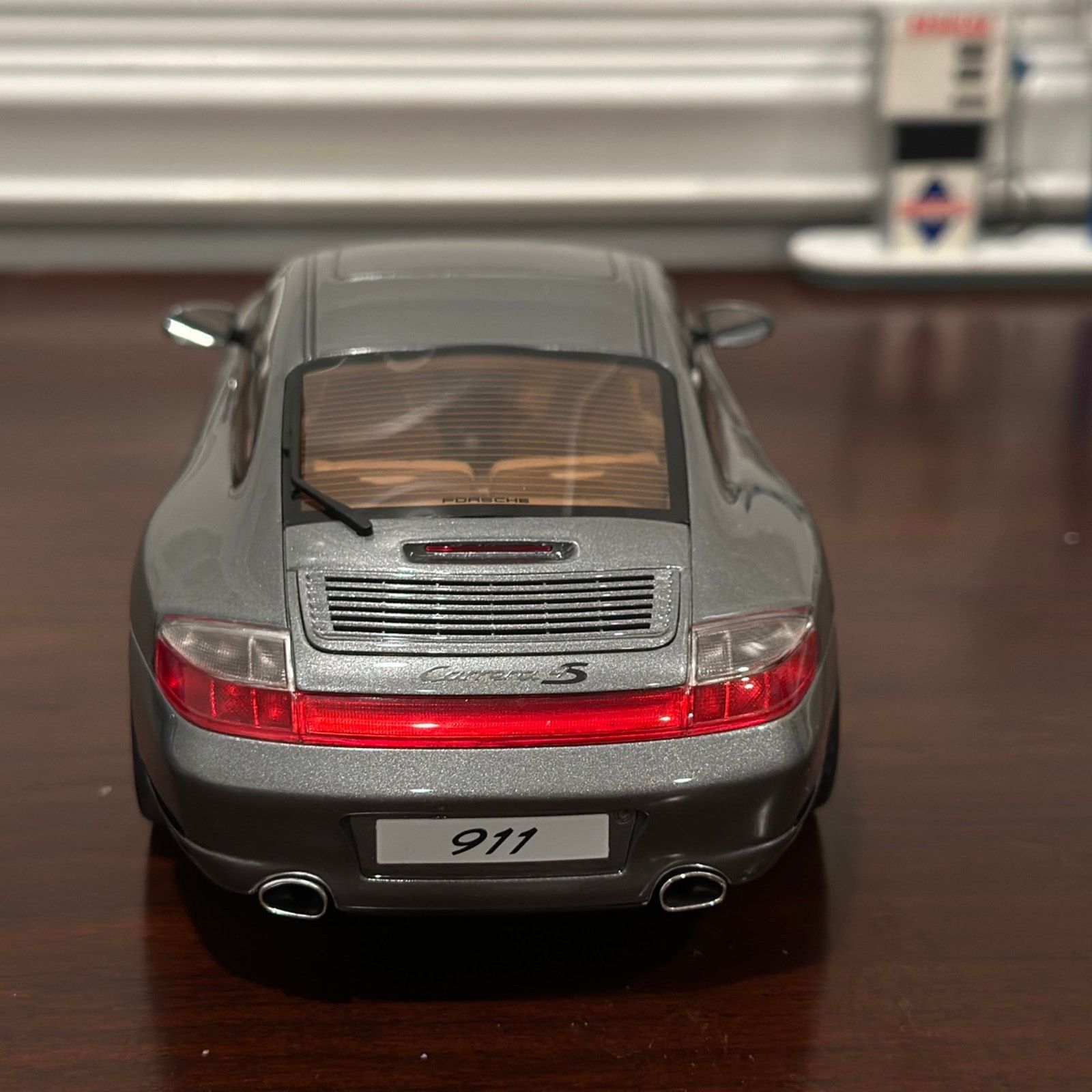 Porsche Design GT SPIRIT 1/18 Porsche 911 Carerra 4s (Limited Edition ...
