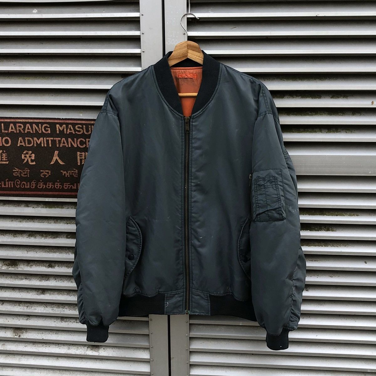 Uniqlo Vintage Uniqlo Sun Faded Ma-1 Bomber Jacket | Grailed