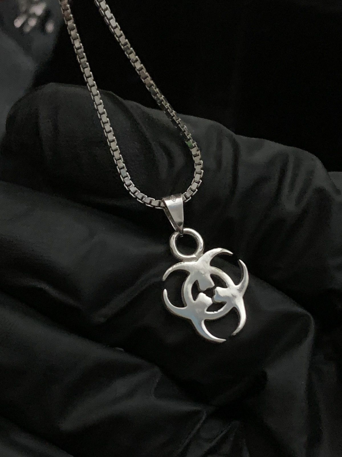 Beauty Beast × Japanese Brand × Jewelry Biohazard silver 925 pendant ...