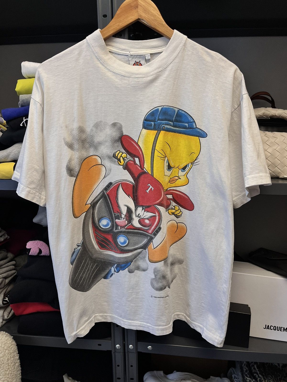 Movie × Vintage × Warner Bros Vintage 1999 Looney Tunes Tee | Grailed
