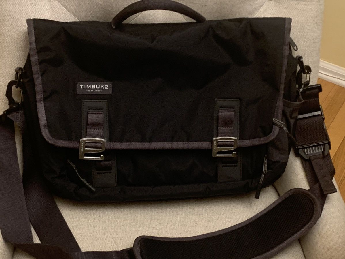 Timbuk2 Timbuk2 grey messenger laptop bag 12x16” | Grailed