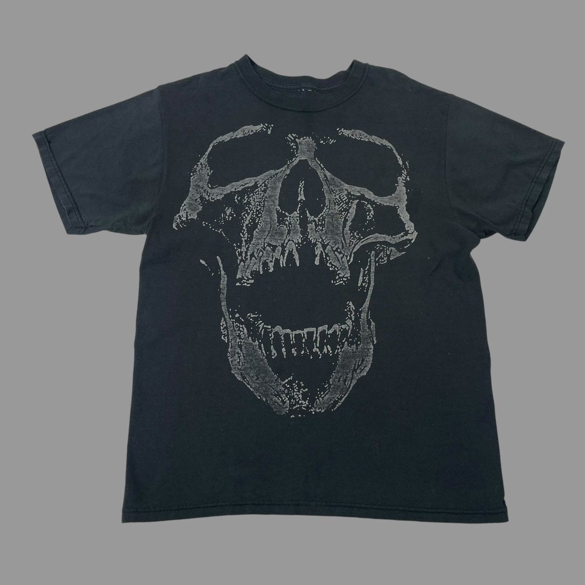 Band Tees × Vintage Vintage coliseum faded band t shirt | Grailed