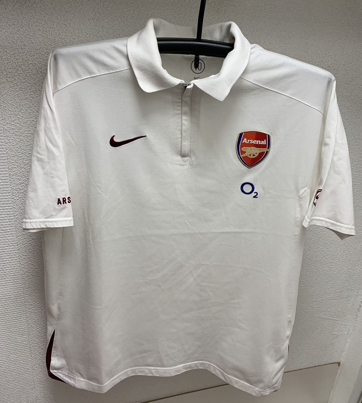 Nike Arsenal Nike O2 vintage white Polo Xl size | Grailed