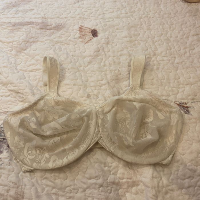 Vintage Wacoal Awareness Full Figure Underwire Bra Size 36DDD White ...