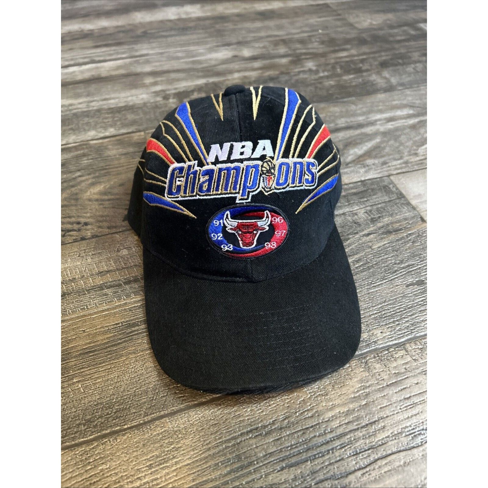 Starter Chicago Bulls Championship Hat NBA Champions Locker Room 98 ...