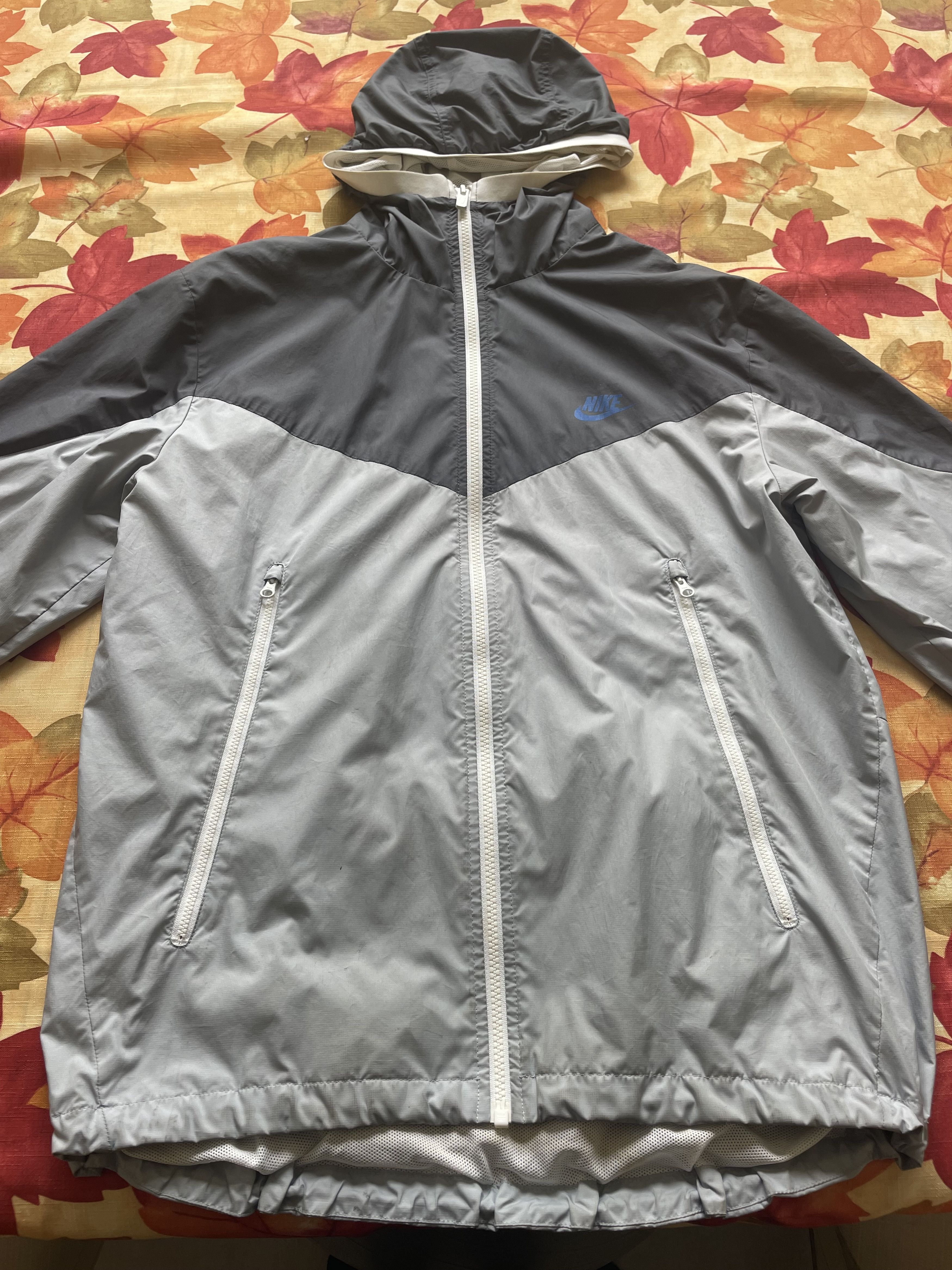 Nike Nike Sportswear Windrunner | Grailed