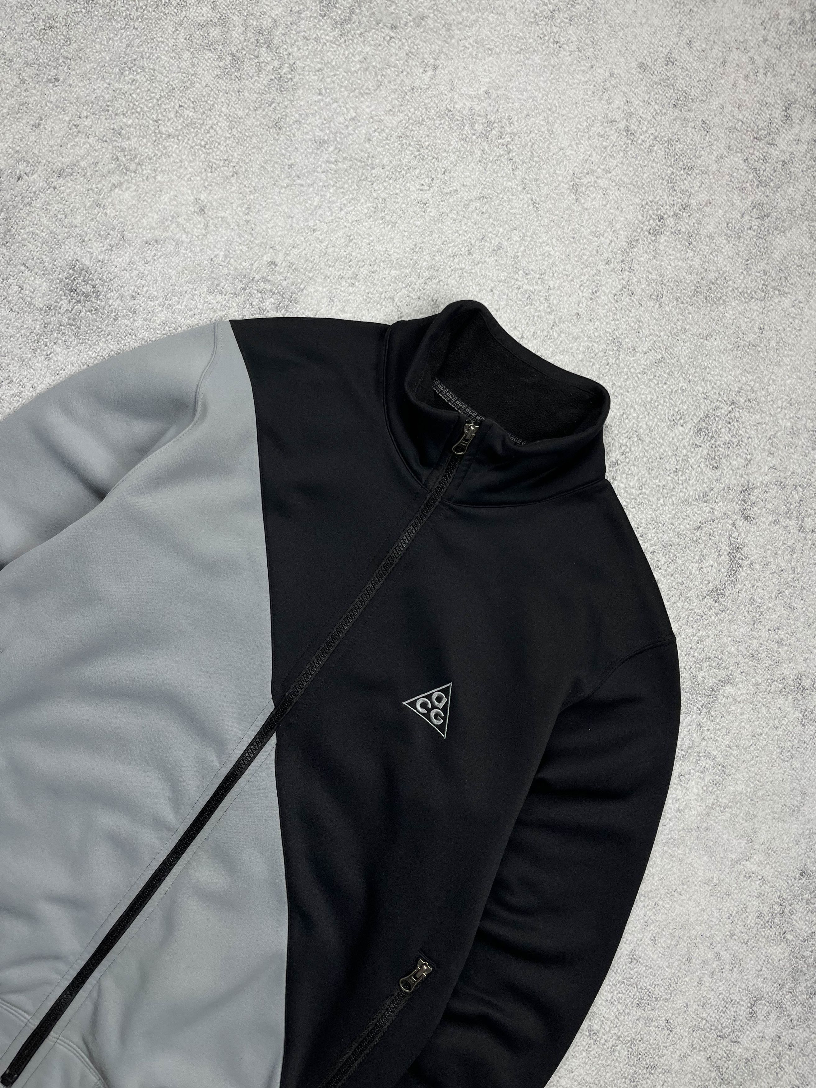 Nike Vintage Nike ACG Double Color Light Jacket | Grailed