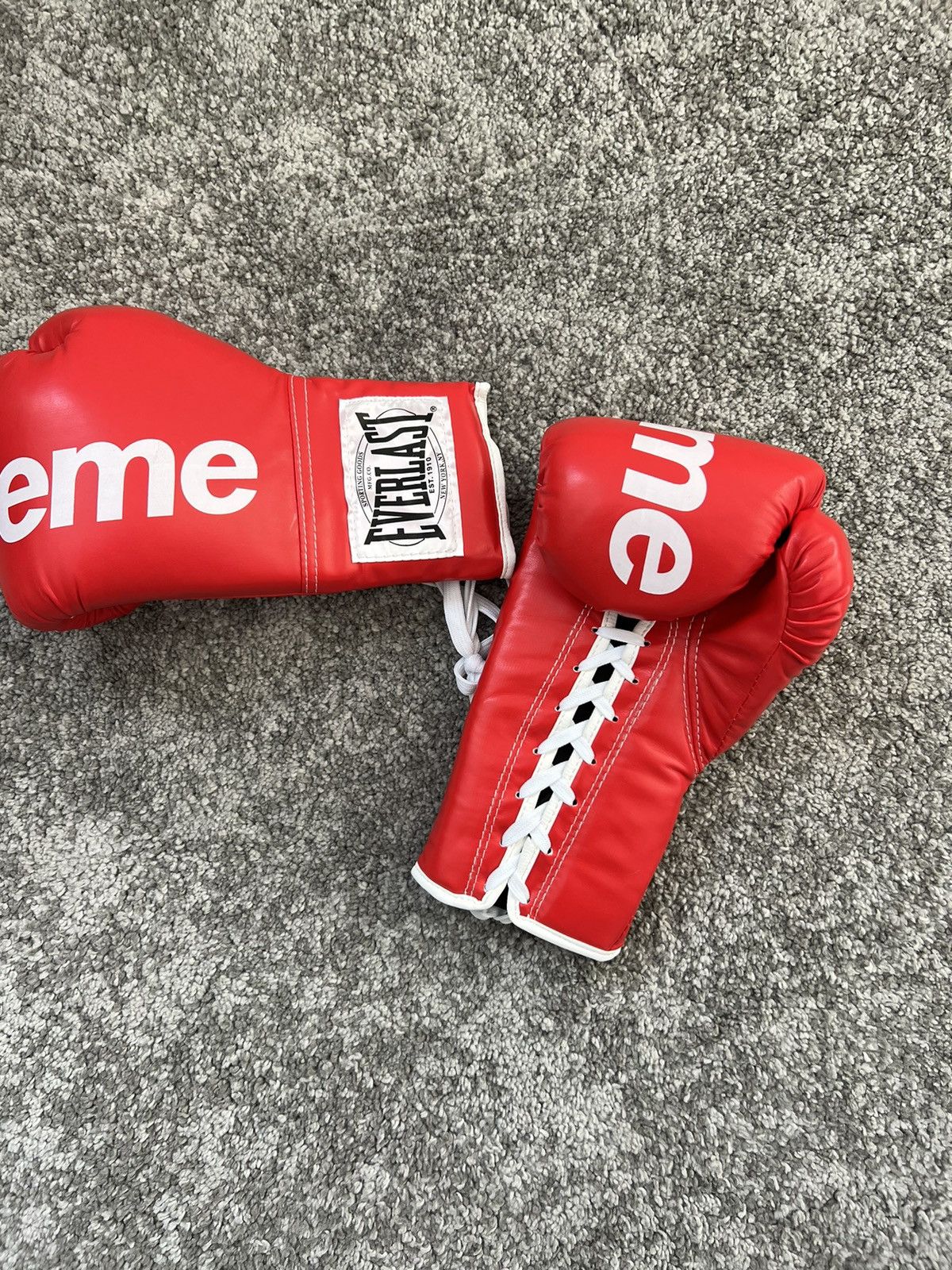 Everlast × Supreme Supreme x Everlast boxing gloves 2008 | Grailed