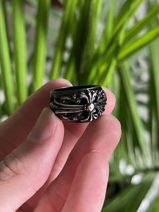 Chrome Hearts BLACK RHODIUM - FLORAL KEEPER RING | Grailed