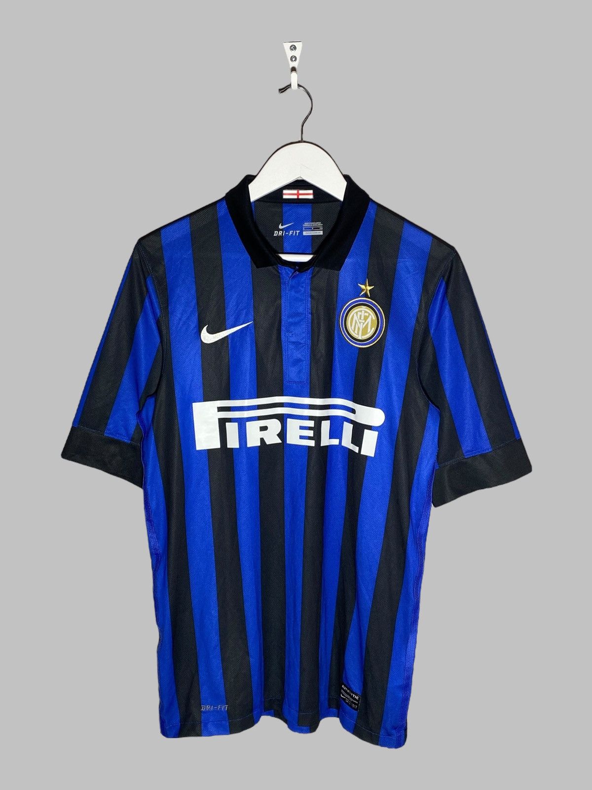 Nike 🔥 INTER MILAN 2010s NIKE PIRELLI JERSEY R9 VINTAGE VIBES | Grailed