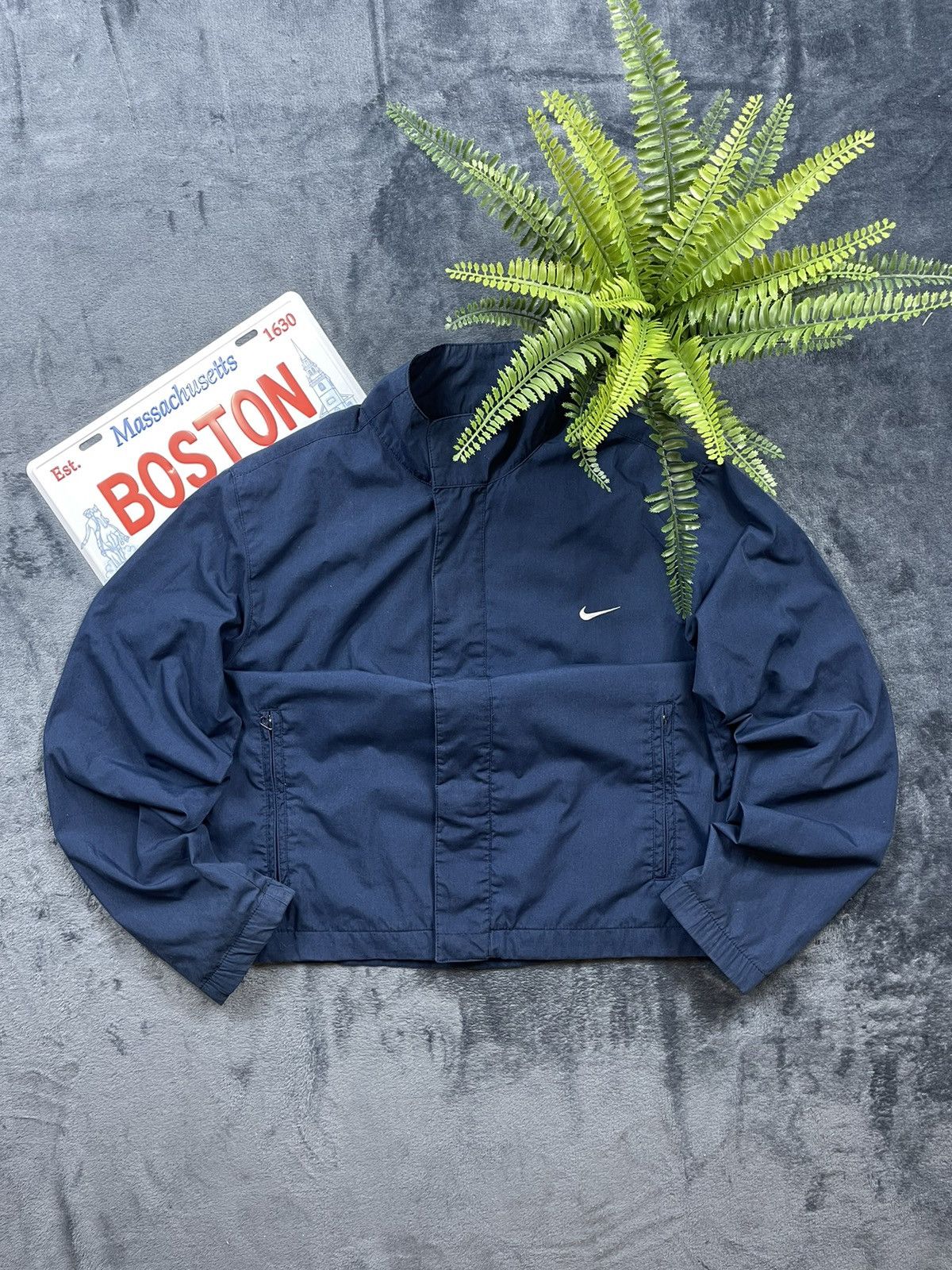 Nike 🥶 NIKE VINTAGE SMALL SWOOSH LOGO RETRO Y2K JACKET 90’S | Grailed