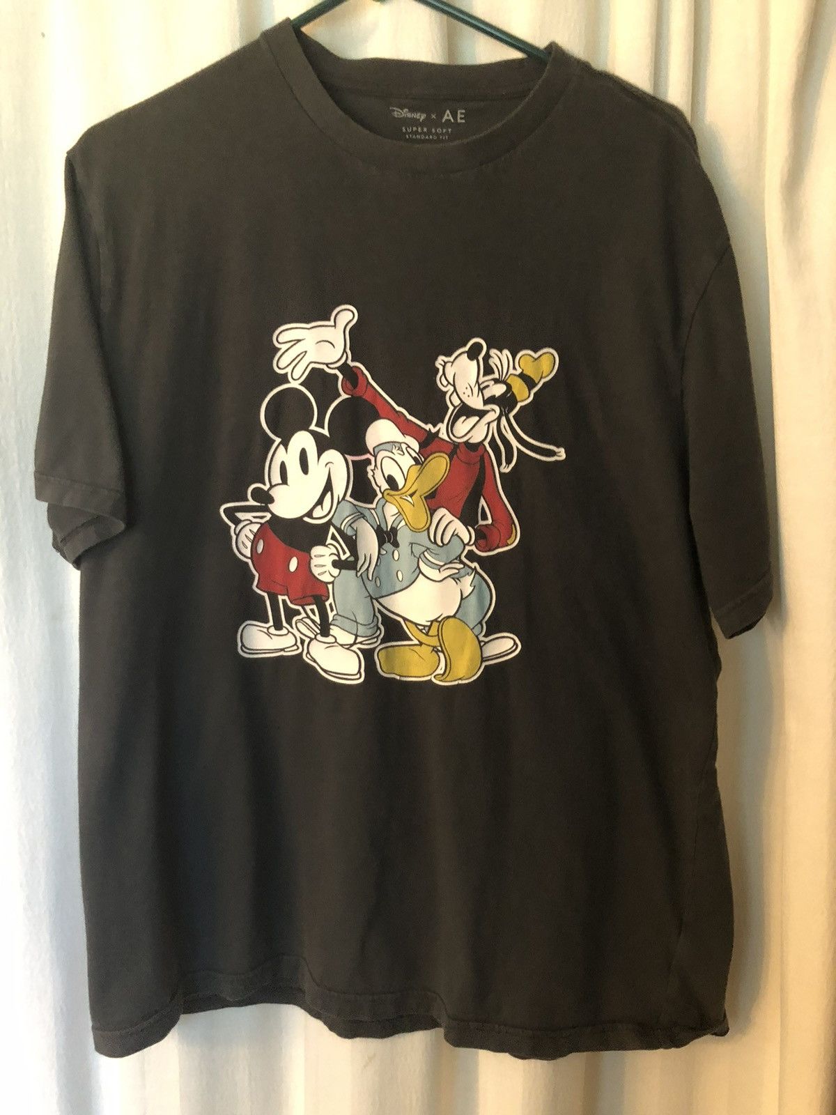 Disney American eagle Disney mickey mouse donald goofy vintage? Xl ...
