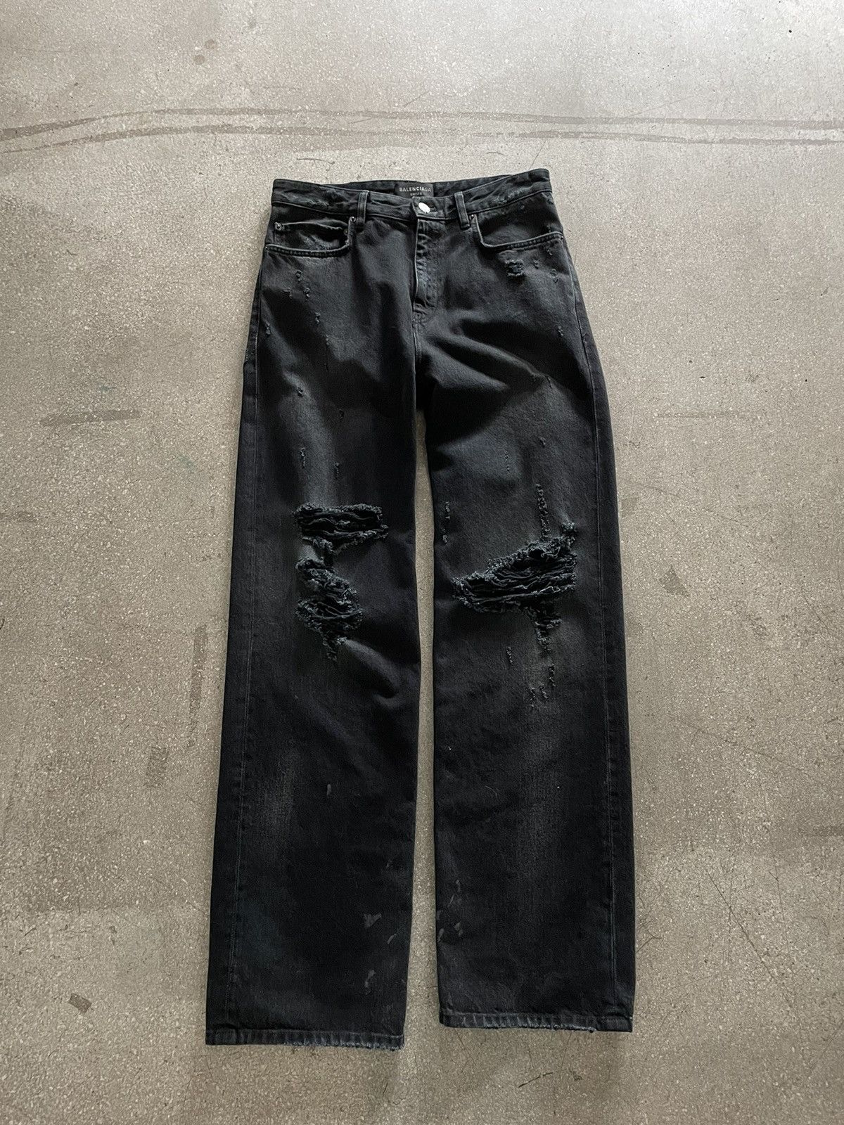 Balenciaga Balenciaga ripped baggy denim jeans | Grailed