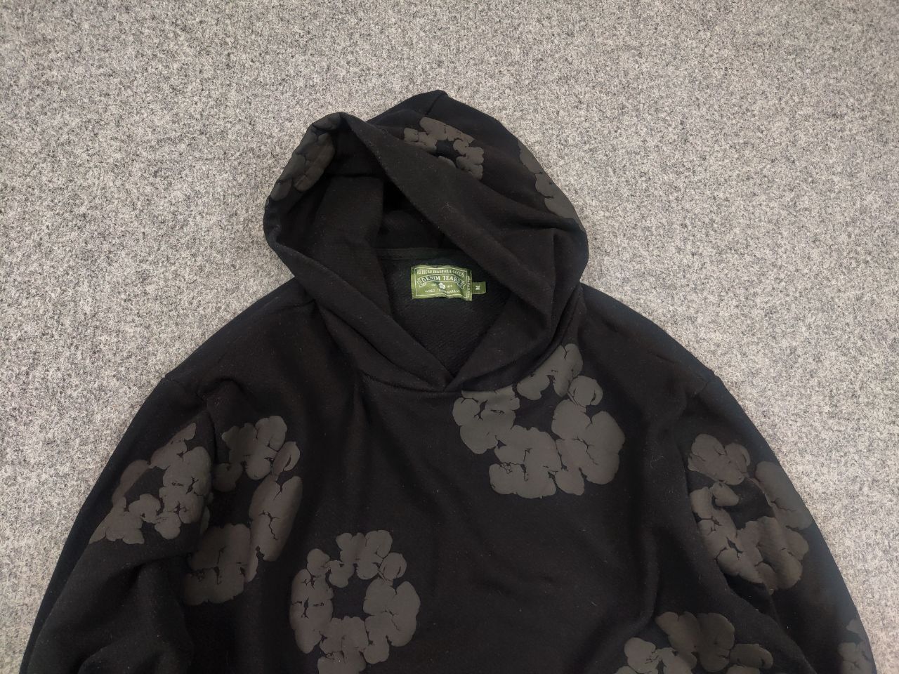DENIM TEARS Denim Tears Monochrome Black Cotton Wreath authentic Hoodie ...