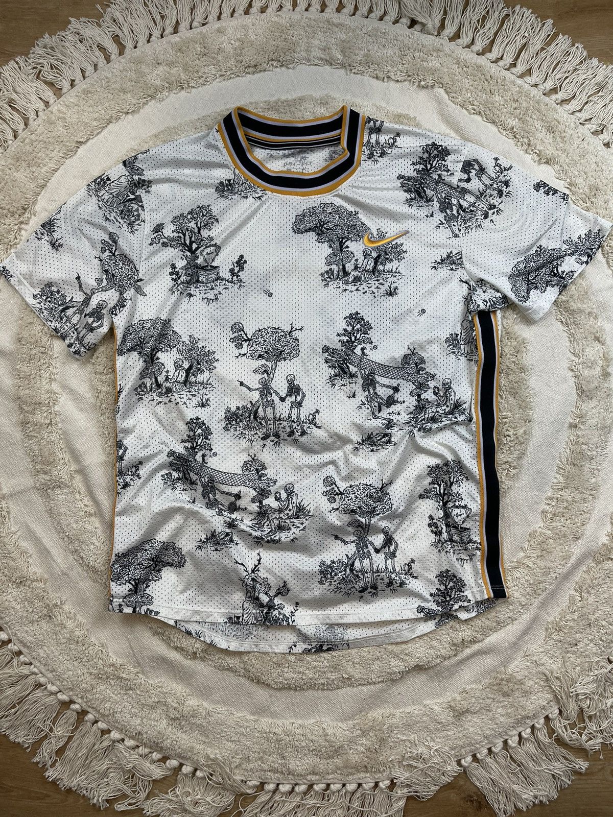 Nike × Streetwear NIKE SKELETON TEE RARE HAFT LOGO | Grailed